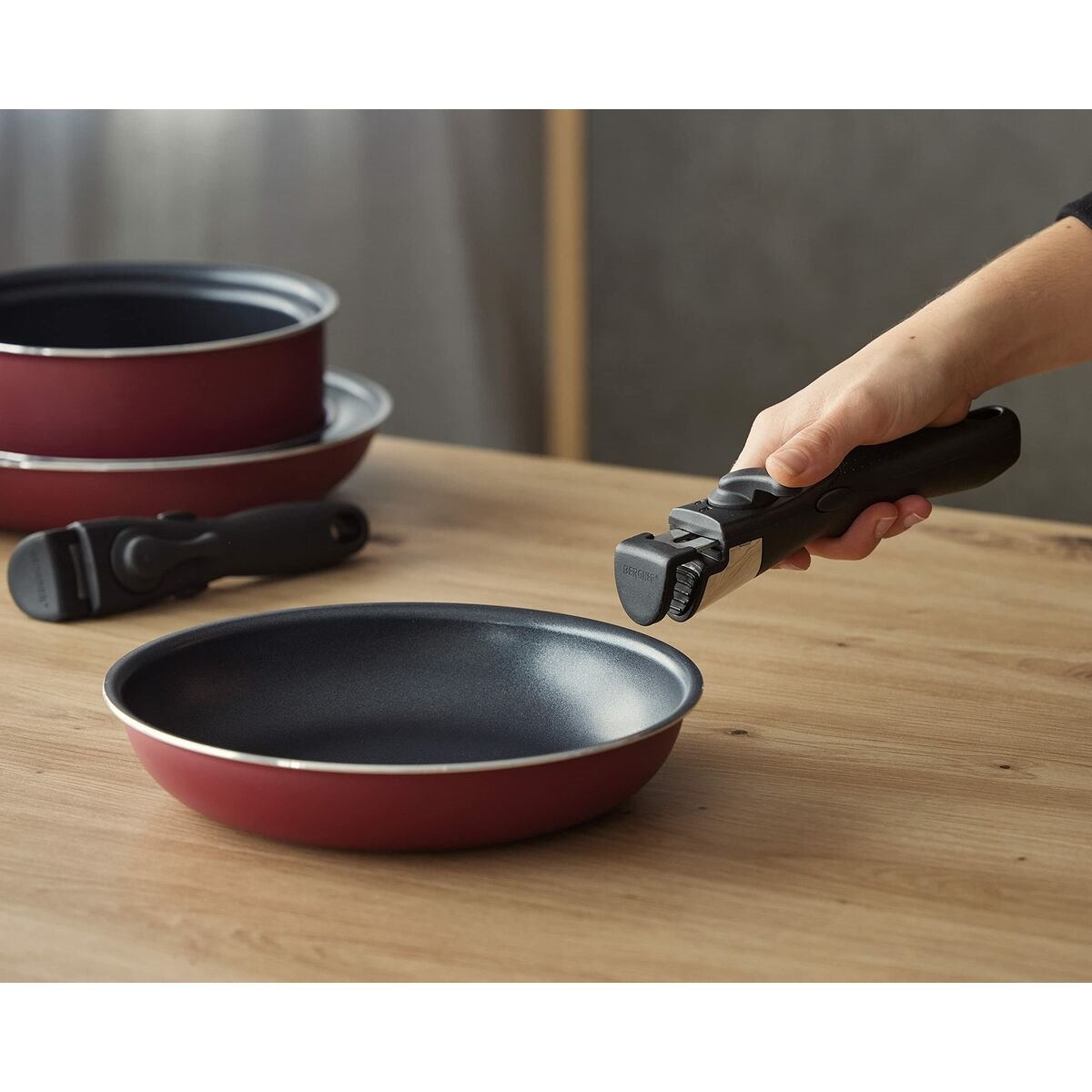 Set de Sartenes Bergner Click & Cook Negro Aluminio (3 Piezas) - Conforama