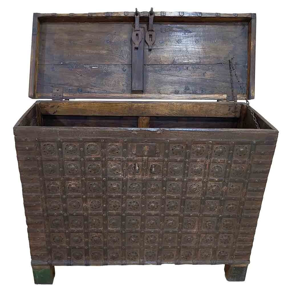 Baúl de madera artesanal 139x44x94h cm - Conforama